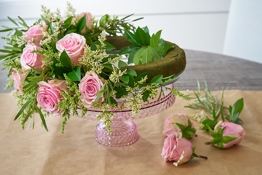 DIY Roses and Rosé Wreath | Petal Talk