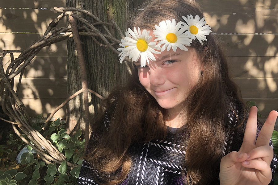 DIY Hippie Costume: Peace Out As a 60s Flower Child | Petal Talk